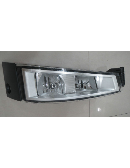 HALOGEN VOLVO FH4 PRAWY P/M PODWOJNY SREBRNY